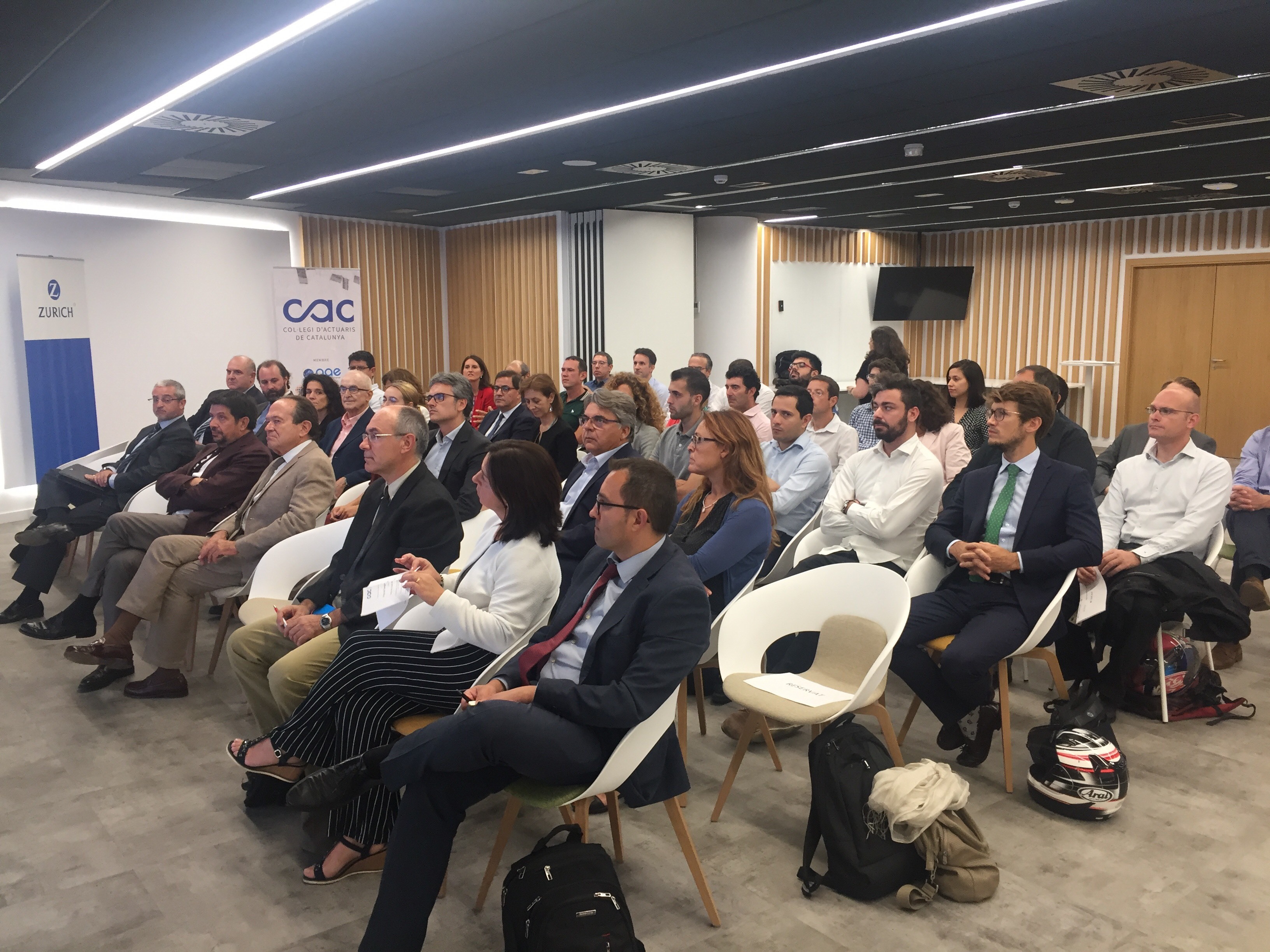 El CAC imparte hasta septiembre 4.136 horas de formación a sus ...